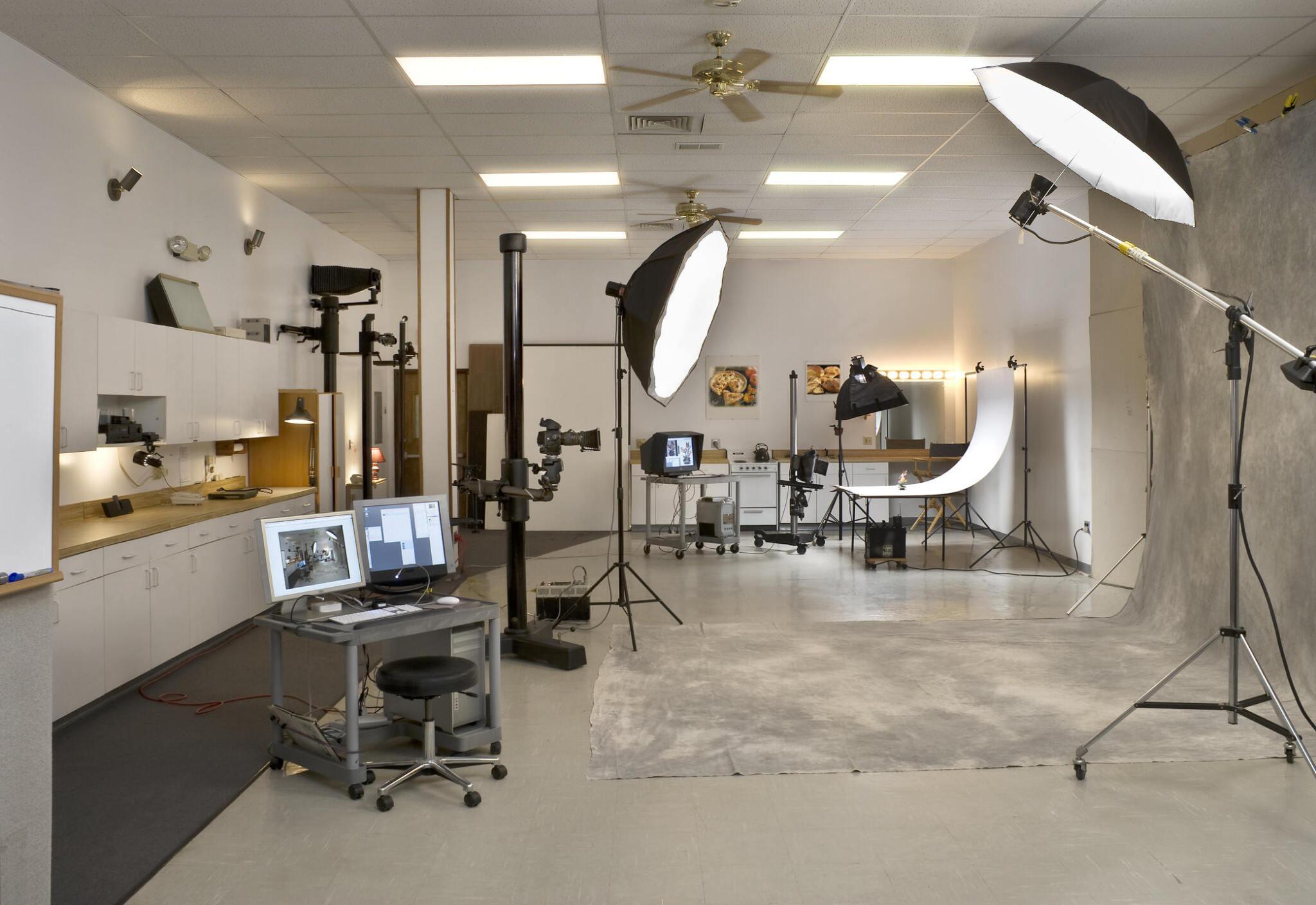 Creating Your First Photography Studio: A Beginner's Guide